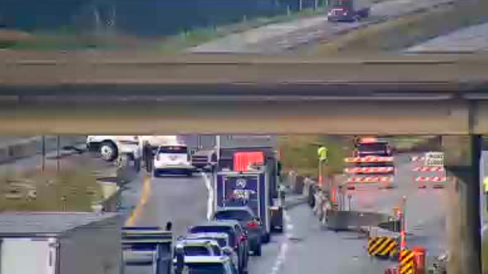 Semi crash cleared, westbound lanes of I-80 reopen near Van Meter