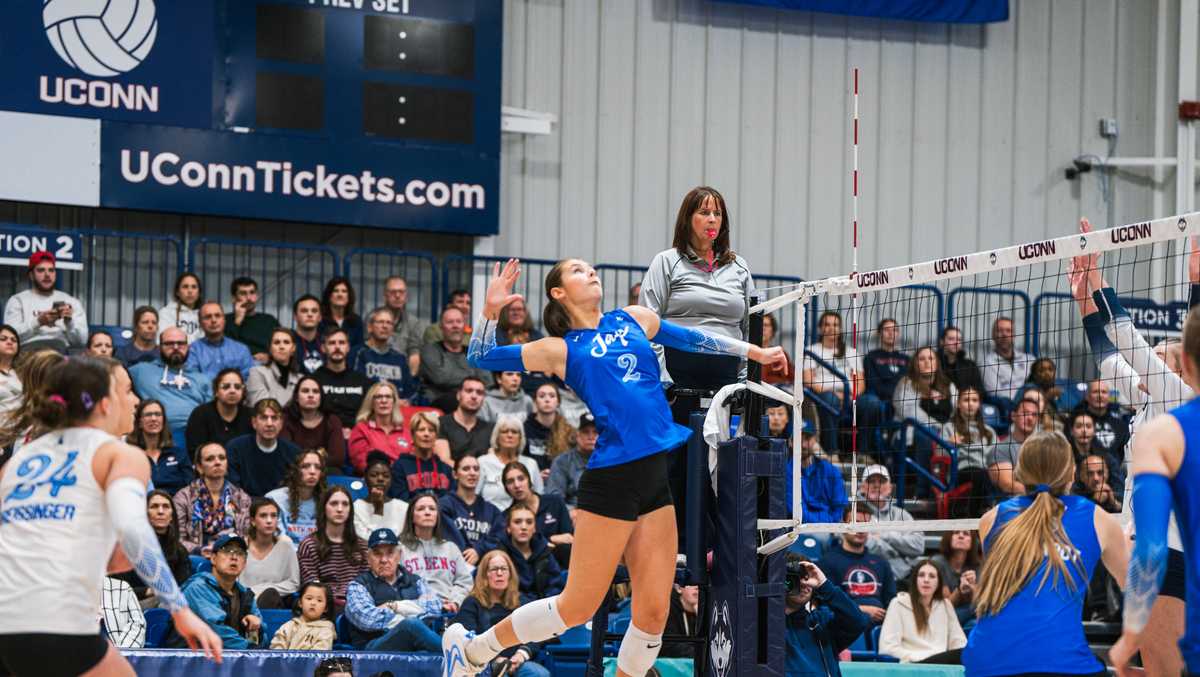 Creighton volleyball continues Big East domination, sweeps UConn