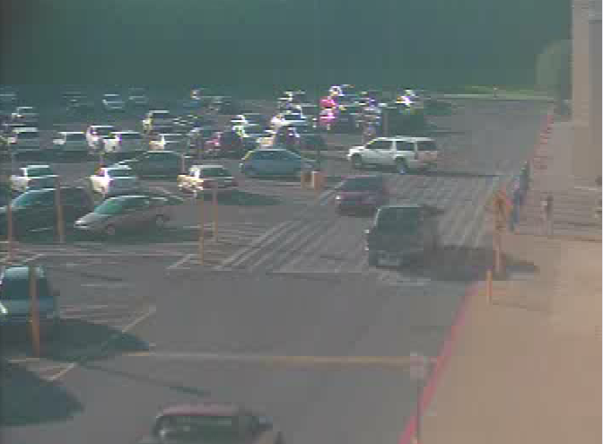 IMAGES: Elizabethtown smash-and-grab burglary suspects IMAGES: Elizabethtown smash-and-grab burglary suspects