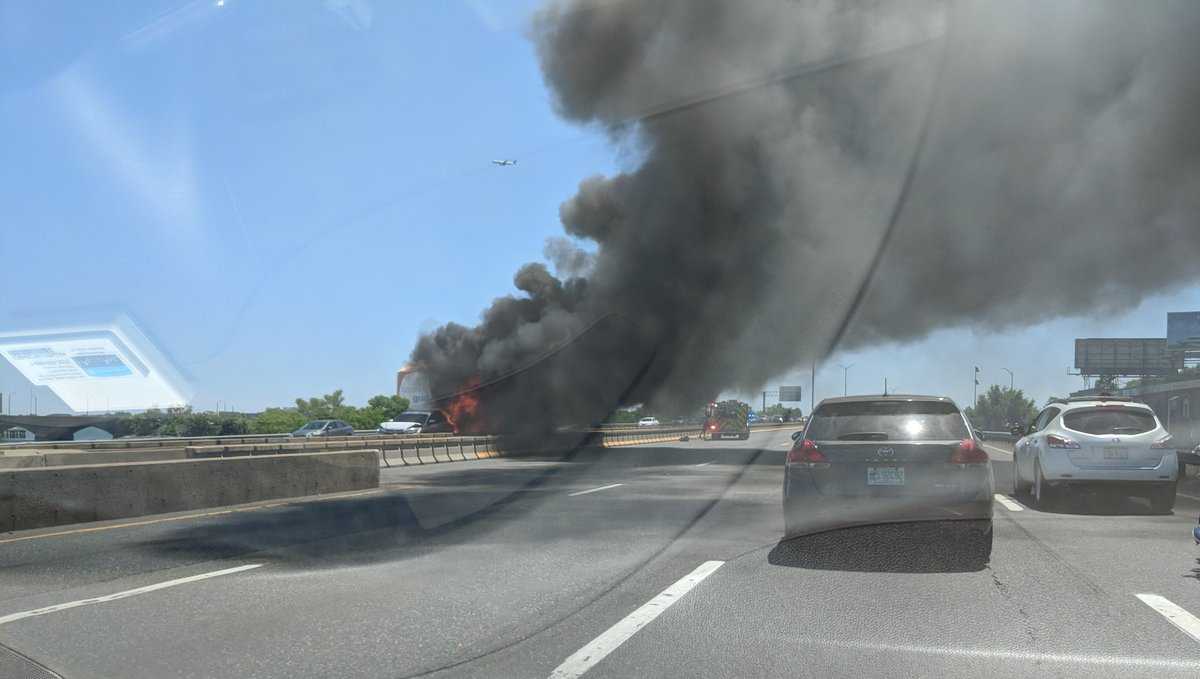 Car fire shuts down lanes on I-93 in Boston