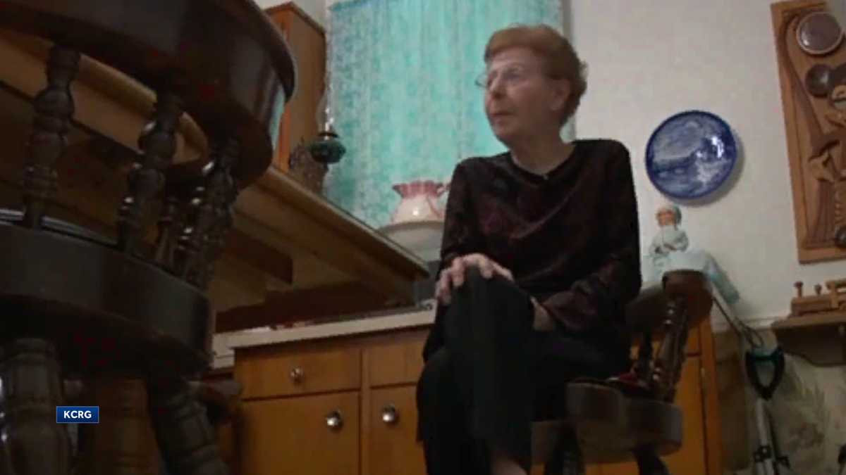 80-year-old woman scammed out of $20,000 in Davenport
