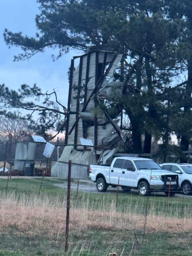 Vian, Oklahoma, suffers storm damage