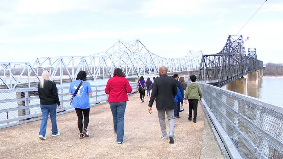 Students walk Old Vicksburg Bridge to help pave maritime career path