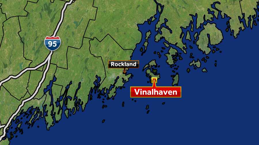 Boat owned by local lobster dealer runs aground off Vinalhaven