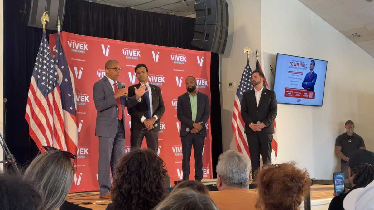 Vivek Ramaswamy, GOP candidates host Cincinnati town hall on combating ...