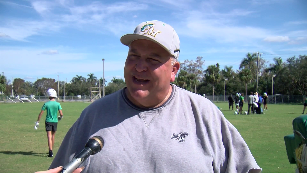 Legendary Fort Myers High School head football coach Sam Sirianni Jr ...