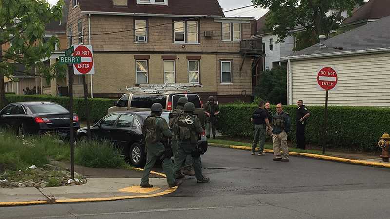 SWAT situation ends with no suspect in custody in Ingram, Allegheny County