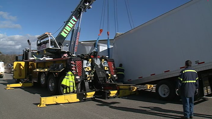 Tractor-trailer splits in half on Route 3 in Nashua