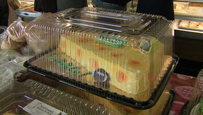How sweet it is: Green Bay Packers keeping bakers busy