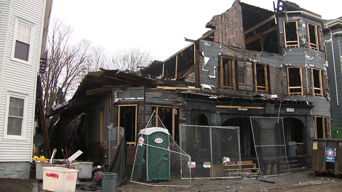 Wind gusts played role in building collapse, officials say