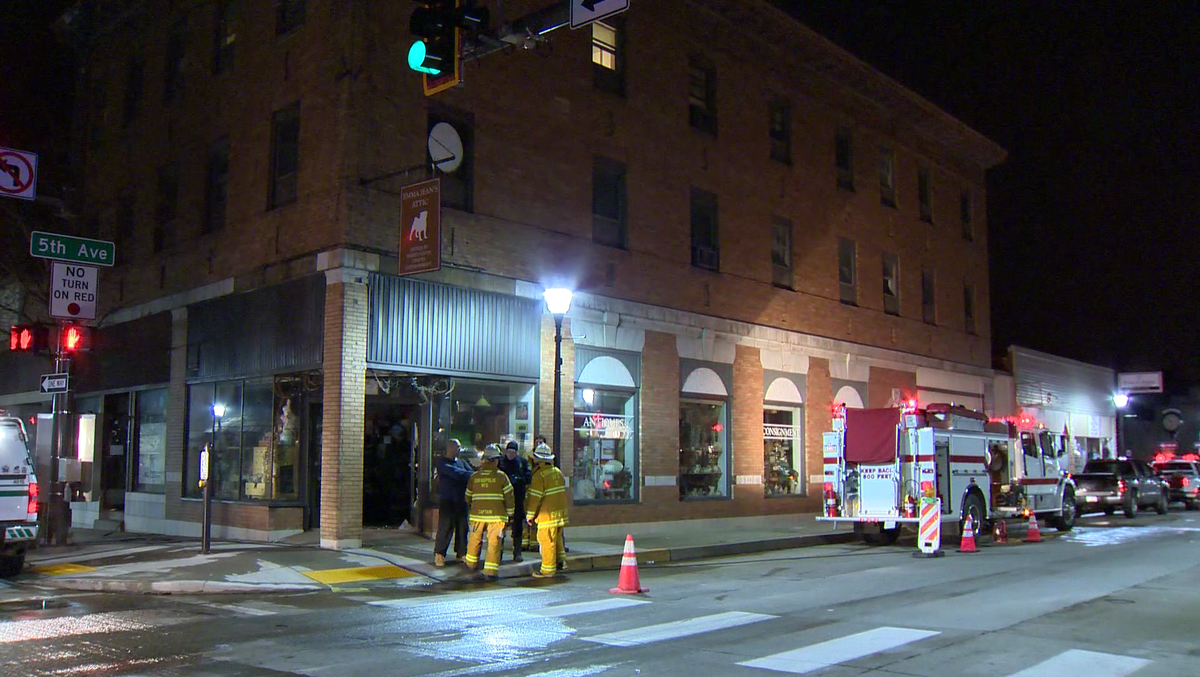 Fire breaks out inside antique store in Coraopolis