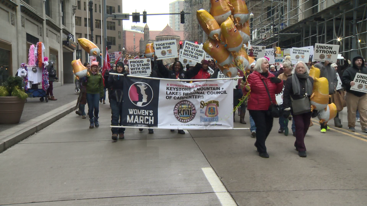 Annual Women's March brings thousands to downtown Pittsburgh