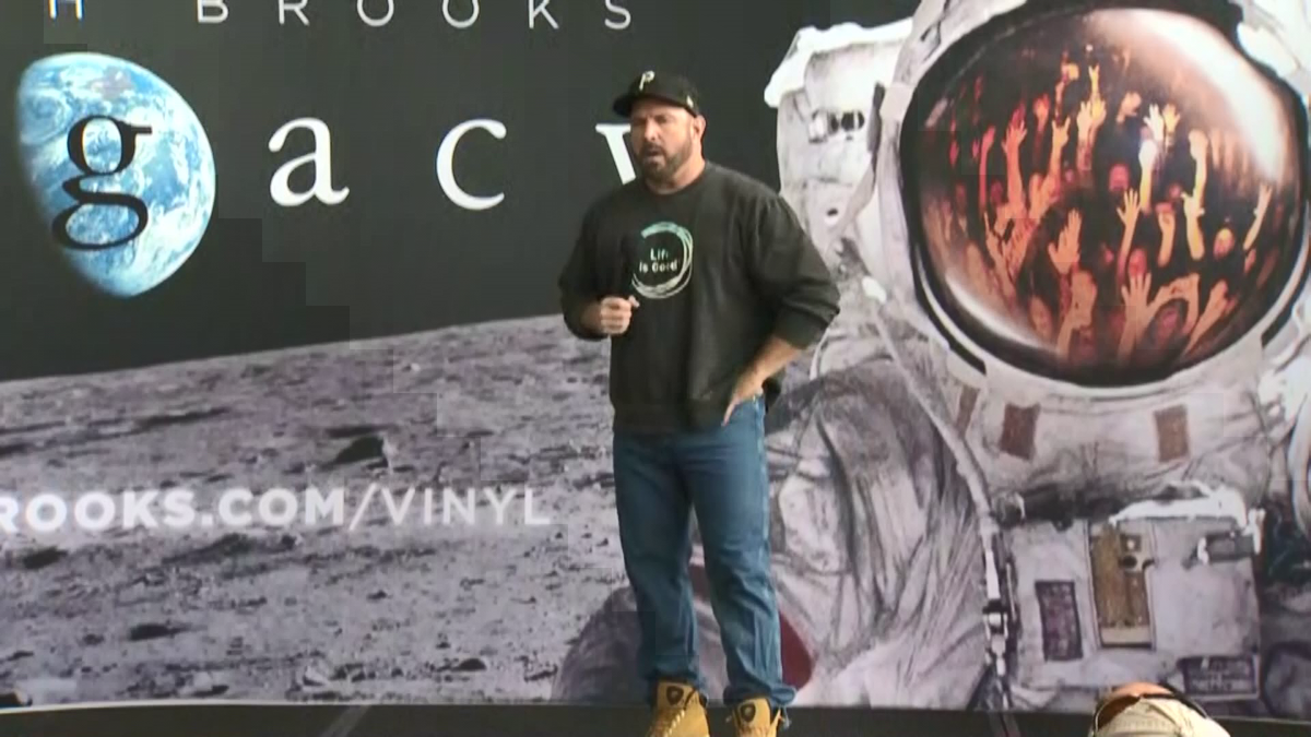 Heinz Field releases more Garth Brooks concert tickets