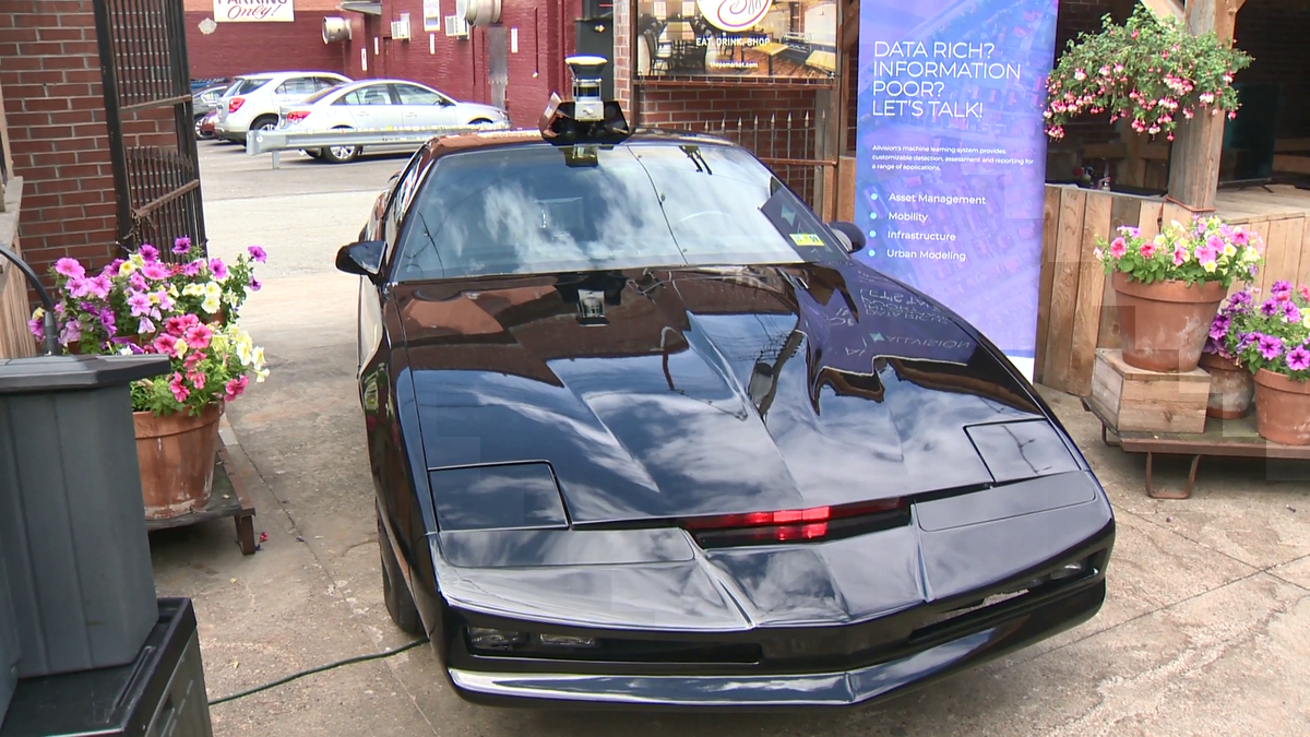 Autonomous car Alvin patrolling the Strip District