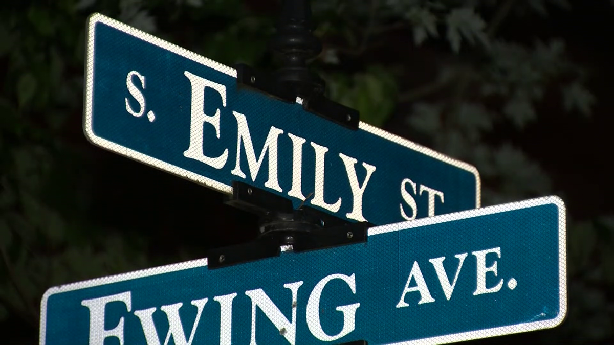 Police search for suspect following stabbing attack in Crafton