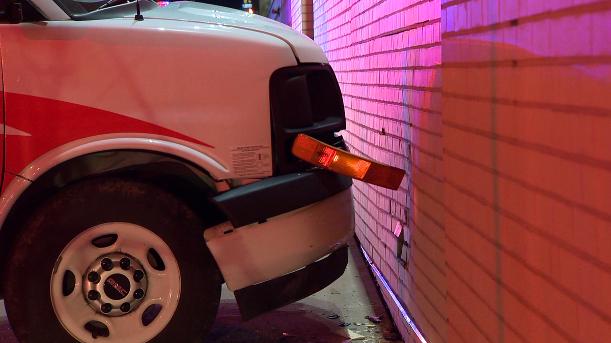 Woman Taken To The Hospital After U Haul Truck Hits Pittsburgh Police