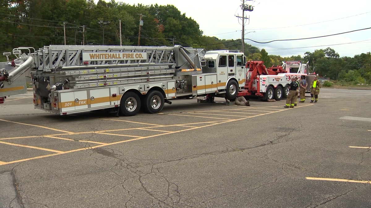 Fire truck involved in crash while responding to house fire in Castle ...