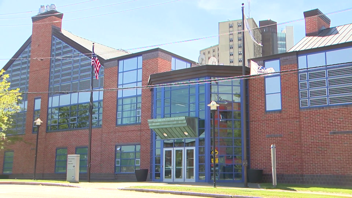 As ICU beds fill, state to open second COVID-19 field hospital