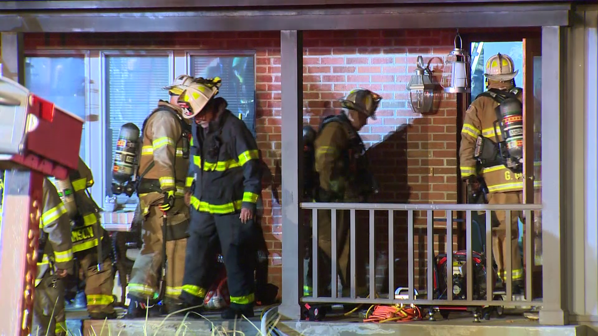 Fire breaks out in Murrysville home