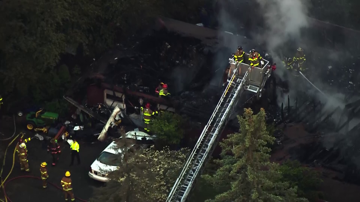 Fire destroys building in Washington County