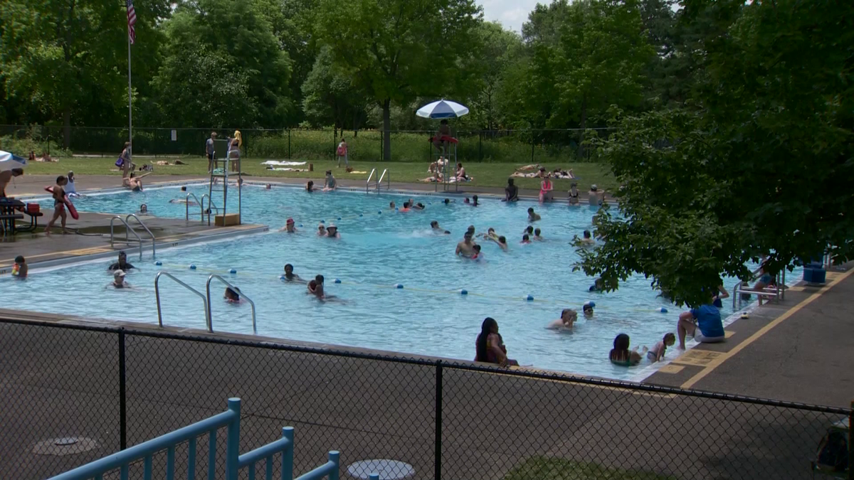 Pittsburgh area Doctor Says Key To Safety In The Heat Is 100 Ounces Of pittsburgh-area-doctor-says-key-to-safety-in-the-heat-is-100-ounces-of