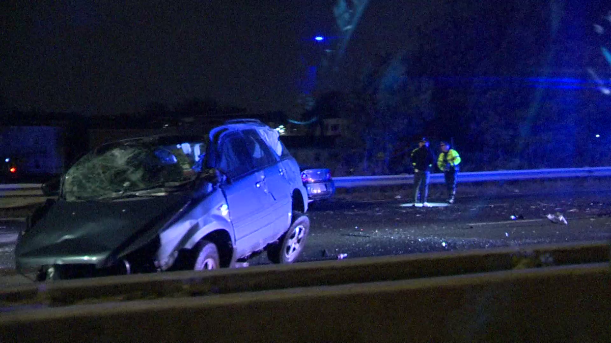 Fatal crash shuts down Interstate 93 in Boston