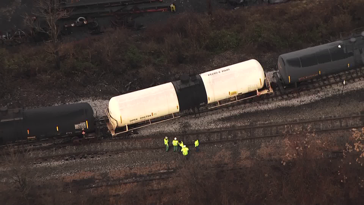 Emergency responders called to scene of train derailment in Clairton