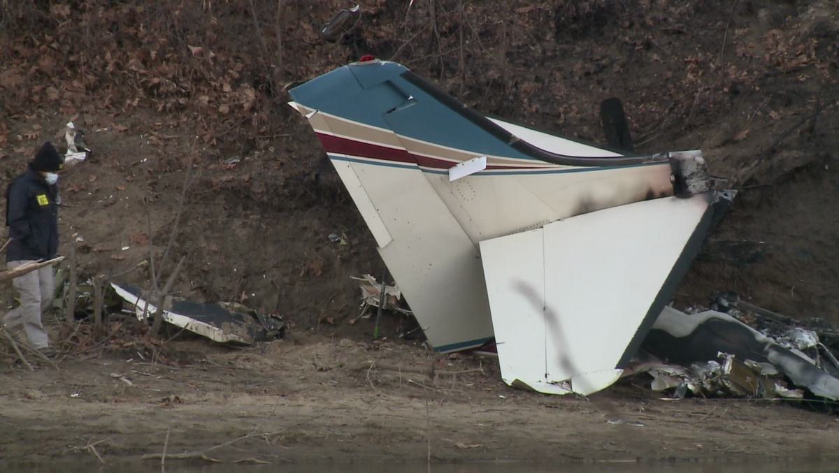 NTSB releases preliminary report into deadly plane crash near NH airport