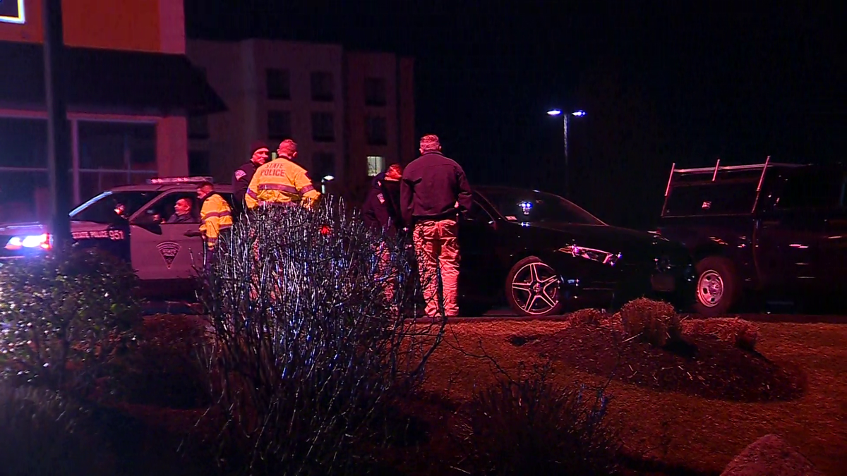 Driver sought after gunshots fired into woman's car on Route 1 in Peabody Driver sought after gunshots fired into woman's car on Route 1 in Peabody
