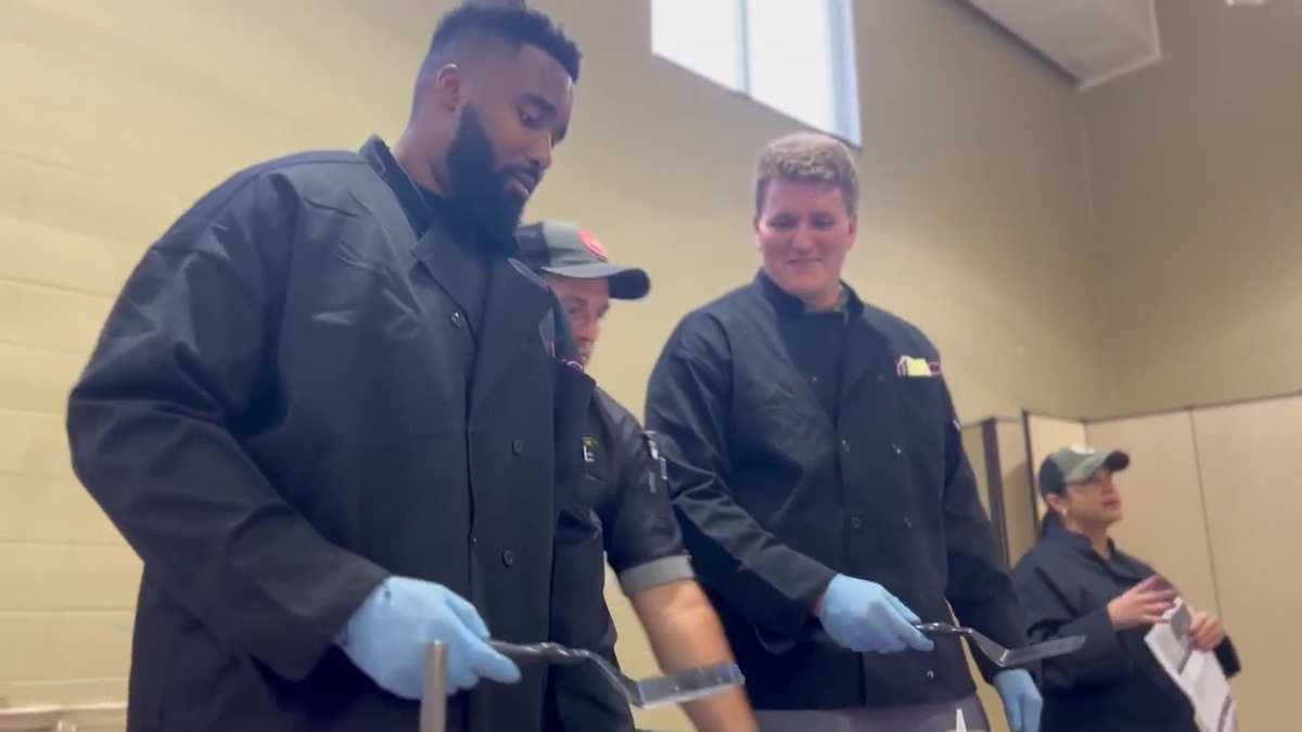 Steelers cook for Breast Cancer Awareness Month