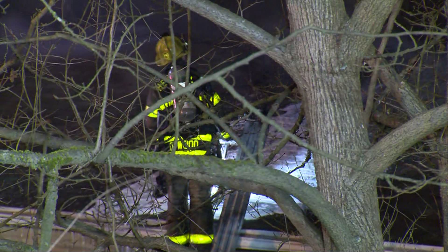 Crews respond to early morning fire in Westmoreland County