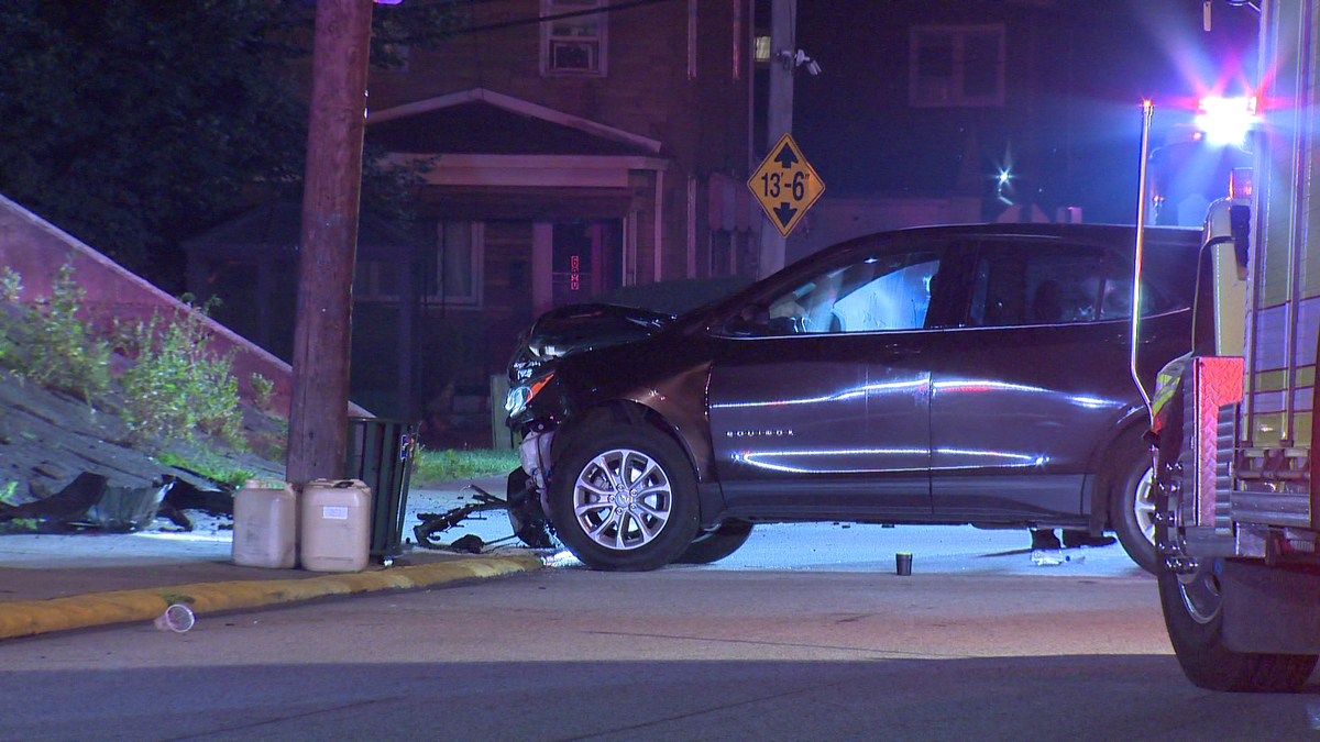 Police and firefighters called to scene of crash in East Pittsburgh