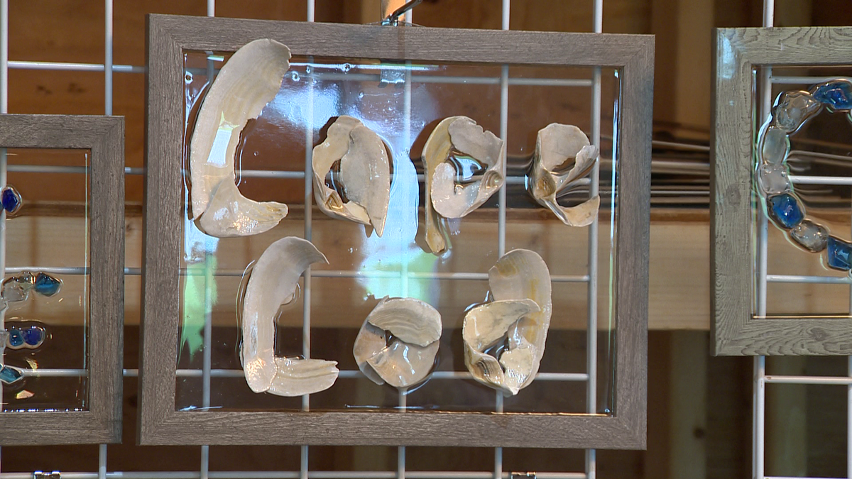 Seaside strolls are 'treasure hunts' for Cape Cod beach glass artist