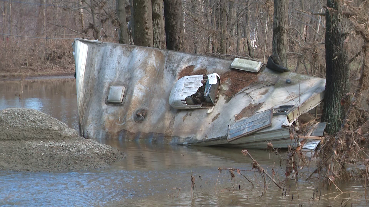 17 people rescued, 4 by air, after 'extreme flooding' in Conway