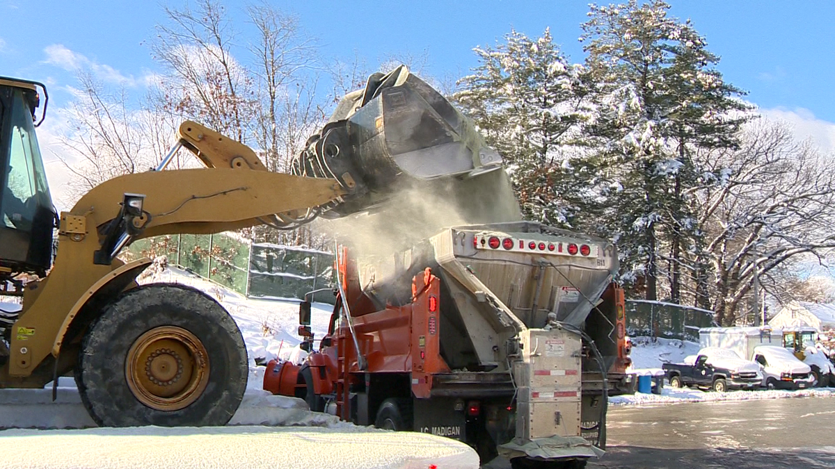 Flood-prone communities in Mass. brace for heavy rain