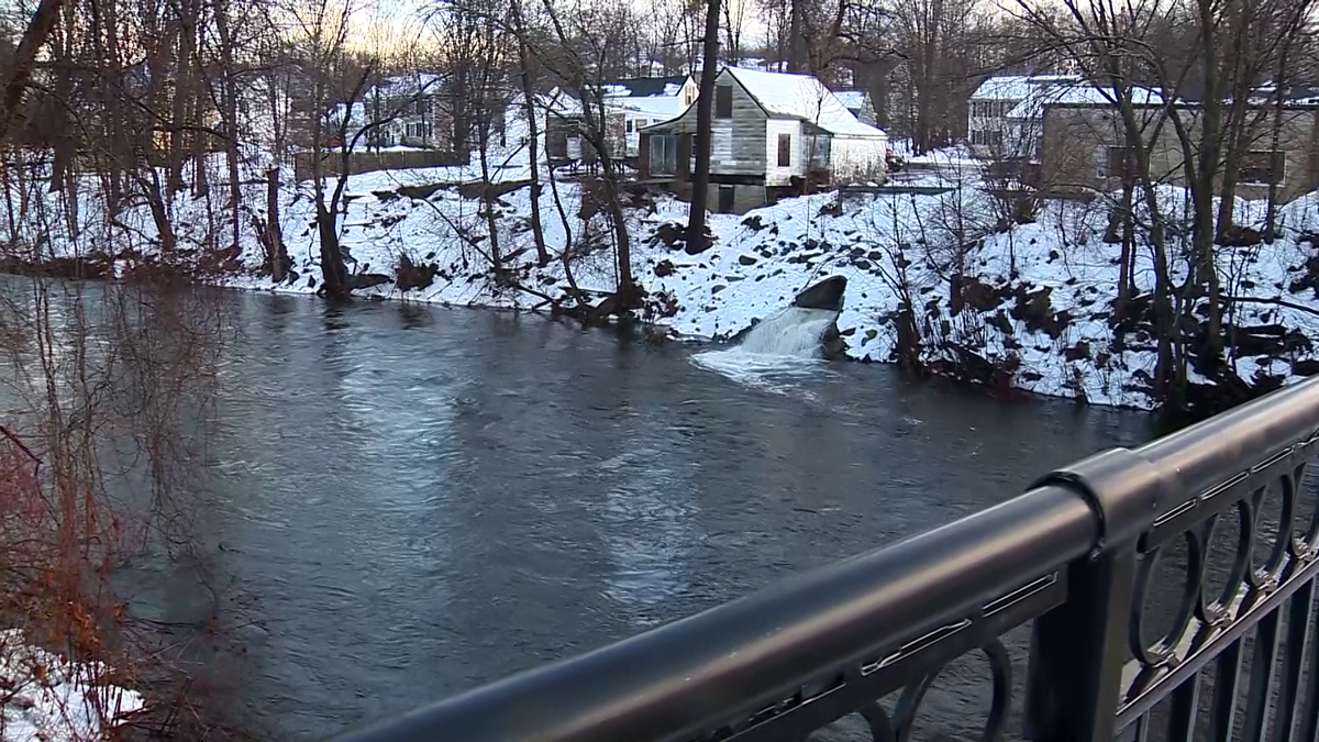 All eyes on Nashua River as heavy rain combines with snow melt