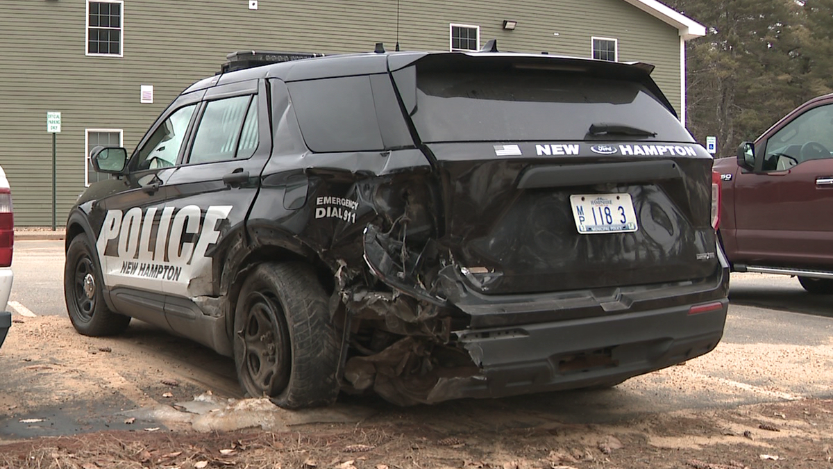Authorities: Police cruiser hit, officer injured in New Hampton