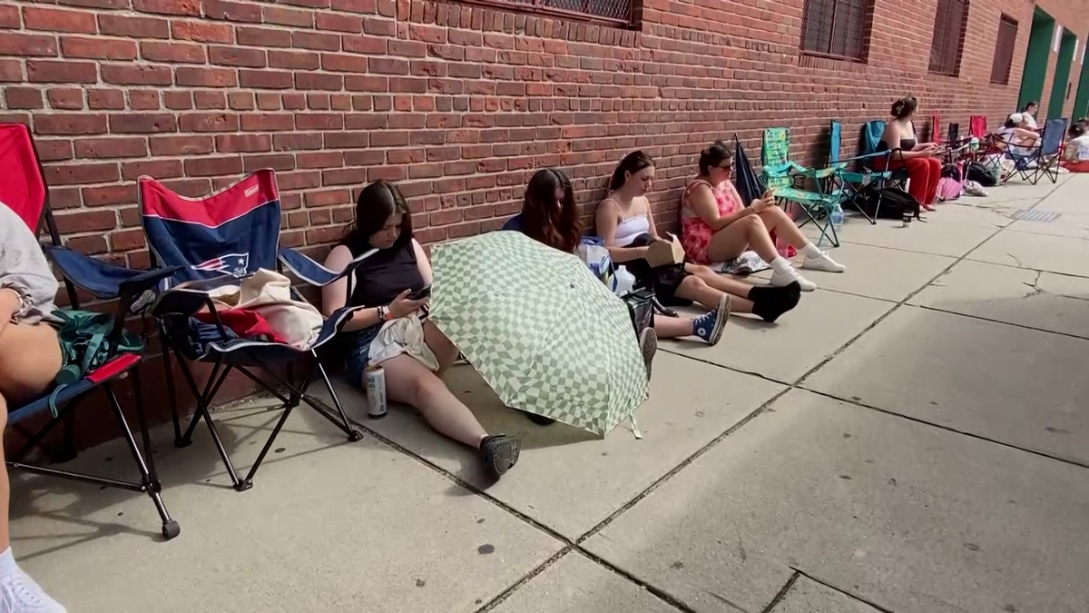 Fans line up early at Fenway for Noah Kahan show