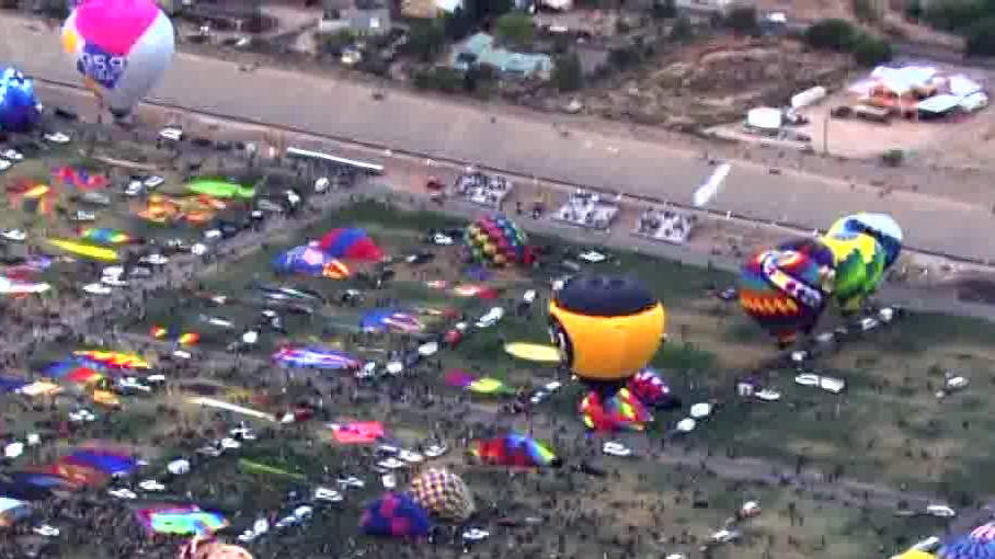 Balloons lift in Saturday's Balloon Fiesta mass ascension