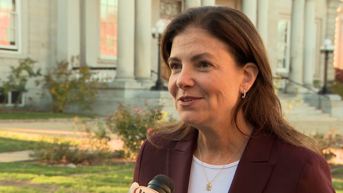 A record 13 women will be governors next year after Kelly Ayotte elected
