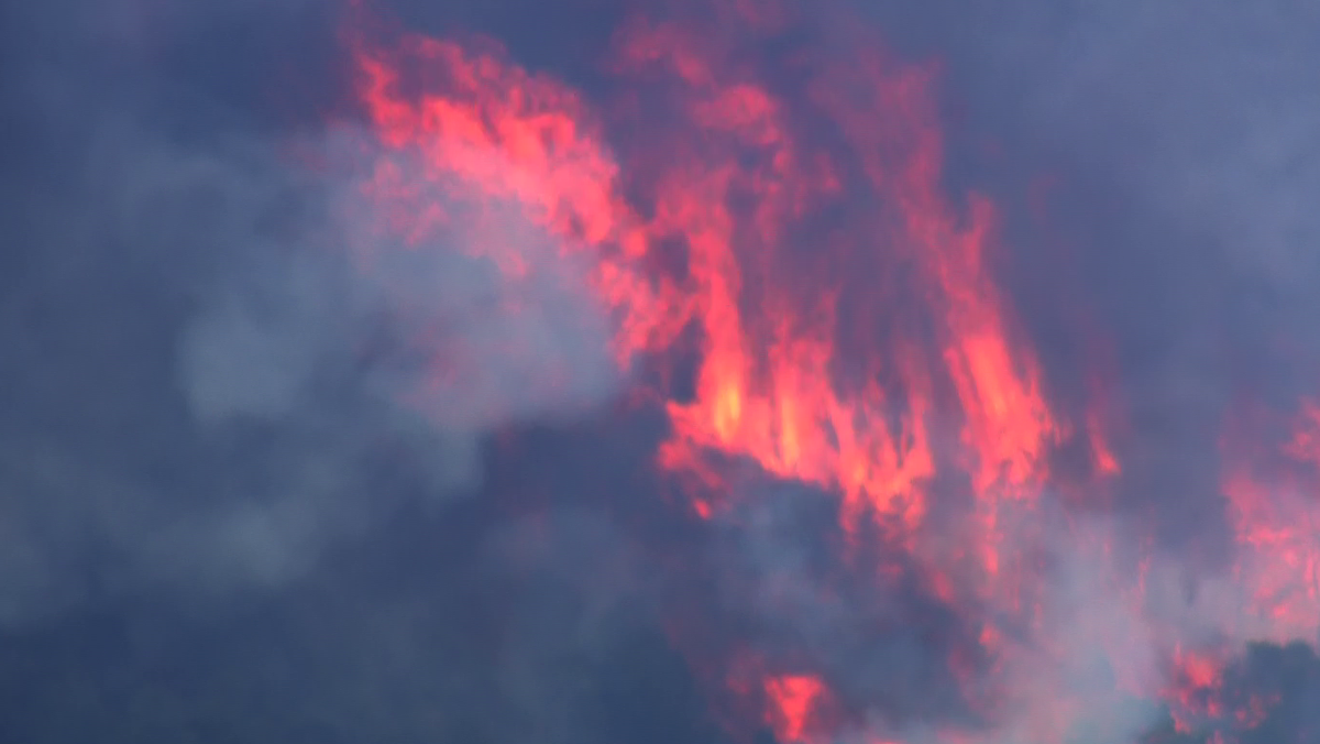 Oak Ridge Fire on the Navajo Nation: Containment, evacuation info