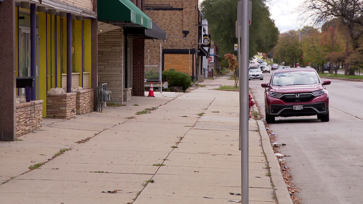 Milwaukee community mourns 19-year-old killed in triple shooting