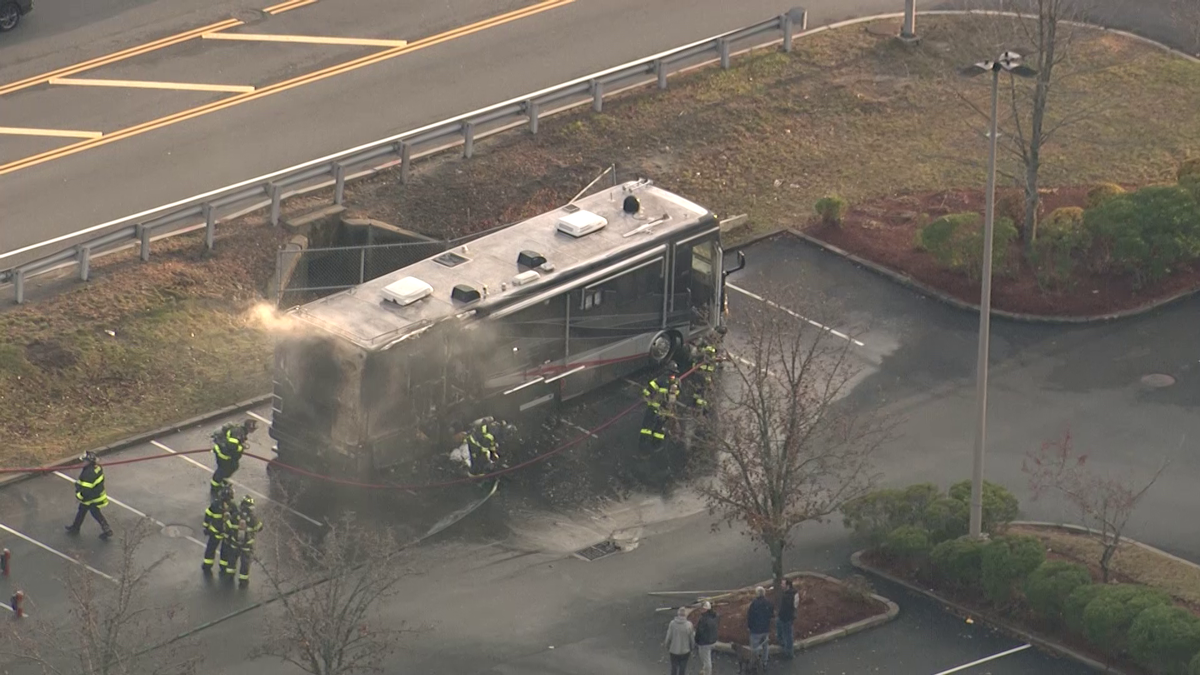 Motor home catches fire in Saugus parking lot