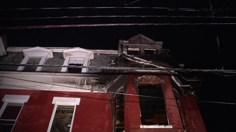 Crews battle 2-alarm fire at Chelsea apartment building