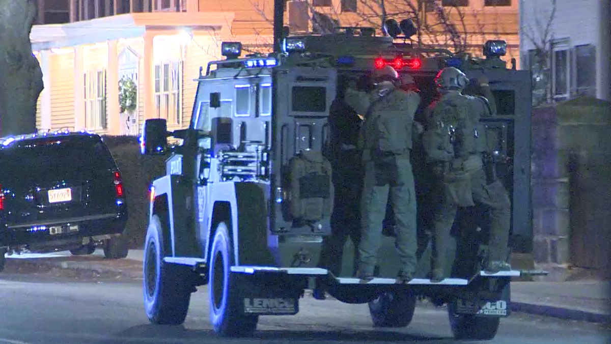 2 in custody after police, SWAT team called to Methuen residence