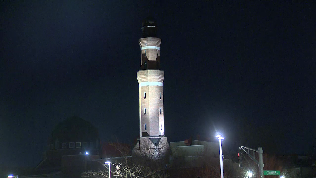 Massachusetts Republican Gov. Baker visits Boston mosque