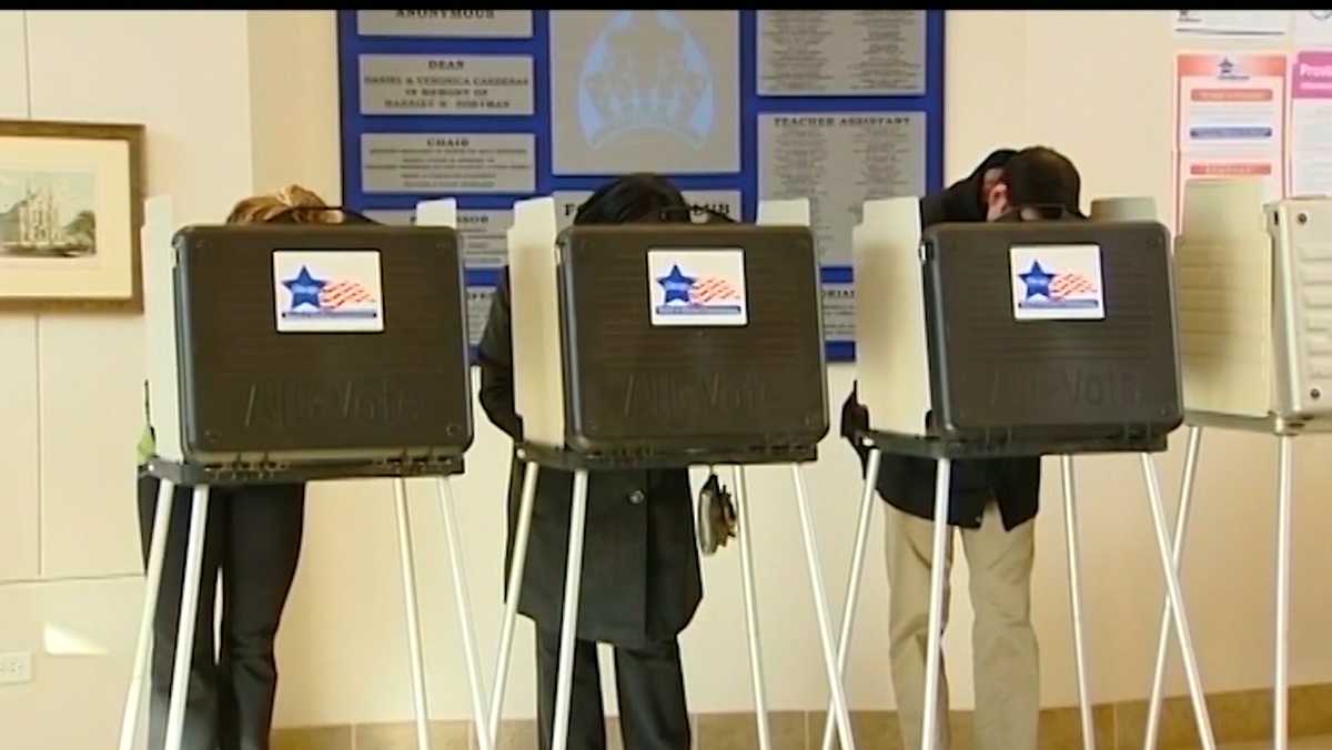 Voting machines bill vetoed in fight over election changes