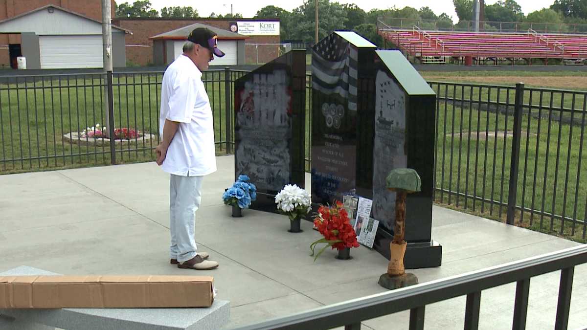 7 Waggener graduates killed in Vietnam honored