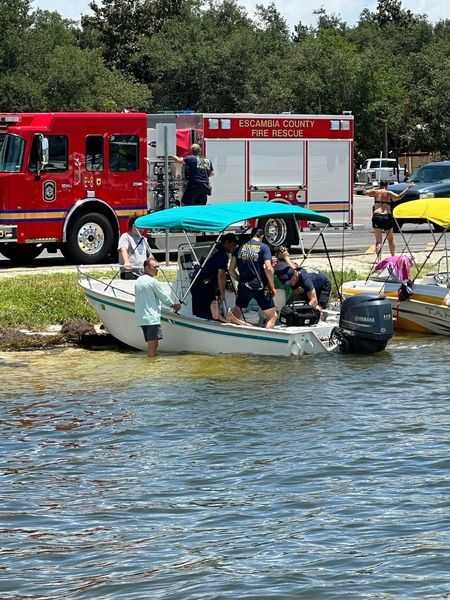 Alabama paramedic saves drowning man while on vacation