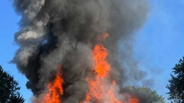 4 children, 2 adults killed when fire rips through house in Maryland